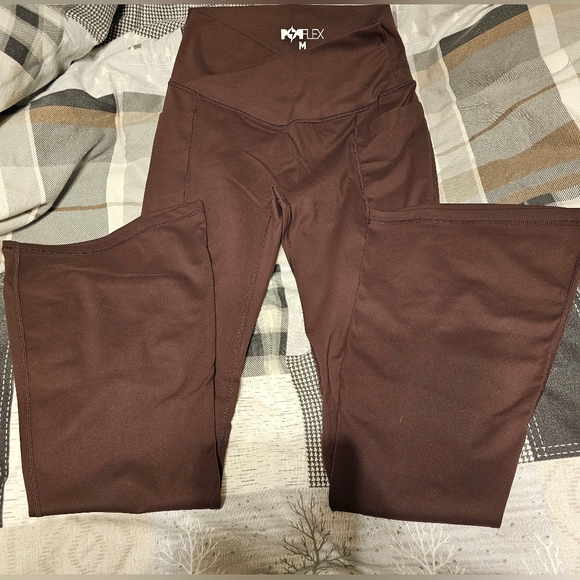 POPFLEX | Pants & Jumpsuits | Med Popflex Crosswaisted Pocket Leggings ...